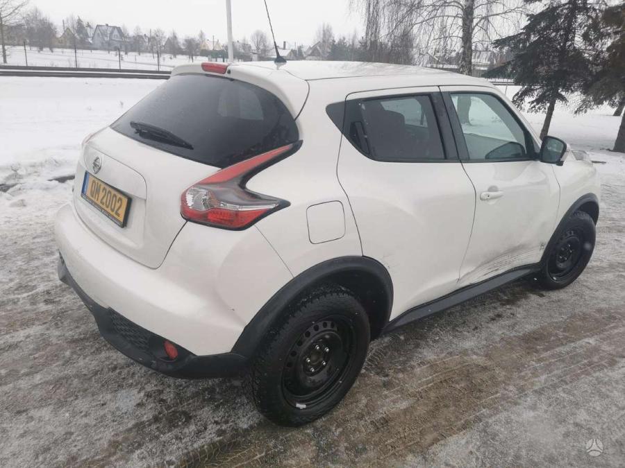 Balts Nissan Juke 2015 Marijampole, ar dzinēja tilpumu 1.20 L un nobraukumu 159 tūkst. km par 4599 €, foto 15 vietnē AUTOMOTO.COM.LV