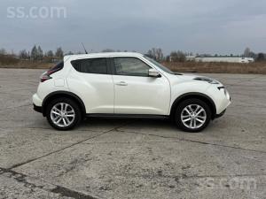 White Nissan Juke 2015 in Riga, with an engine capacity of 1.60 L and mileage of 0 thousand km for 7399 €, photo 7 on AUTOMOTO.COM.LV