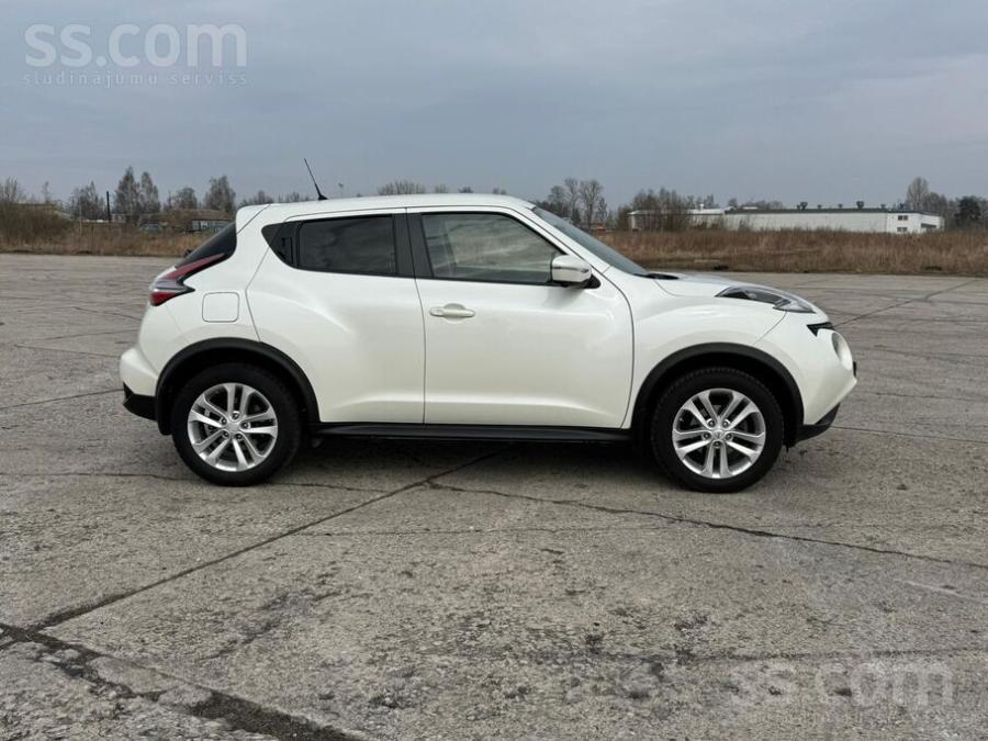 White Nissan Juke 2015 in Riga, with an engine capacity of 1.60 L and mileage of 0 thousand km for 7399 €, photo 7 on AUTOMOTO.COM.LV