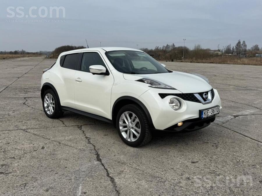 White Nissan Juke 2015 in Riga, with an engine capacity of 1.60 L and mileage of 0 thousand km for 7399 €, photo 8 on AUTOMOTO.COM.LV