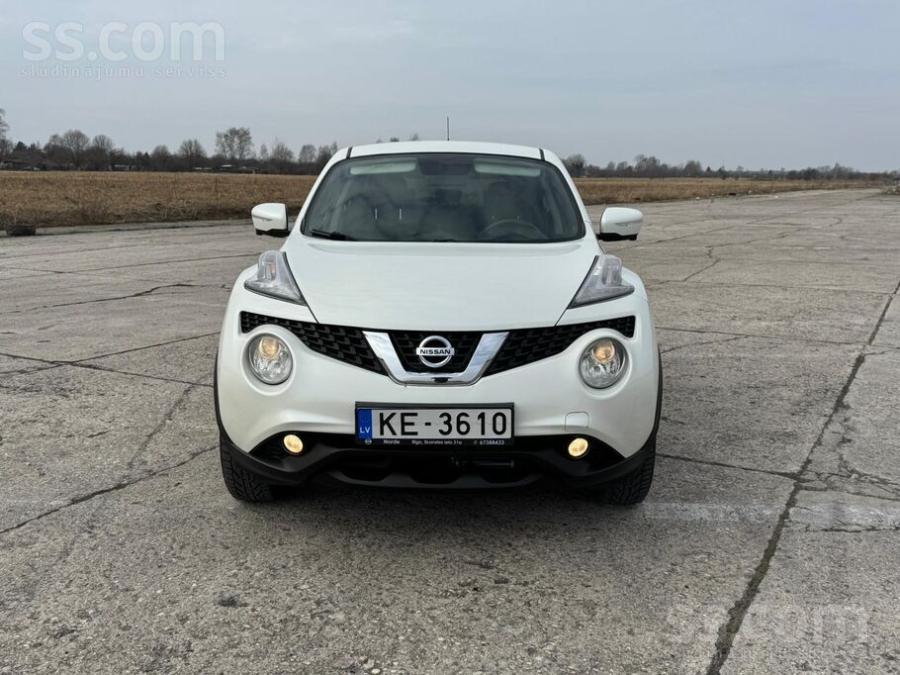 White Nissan Juke 2015 in Riga, with an engine capacity of 1.60 L and mileage of 0 thousand km for 7399 €, photo 9 on AUTOMOTO.COM.LV