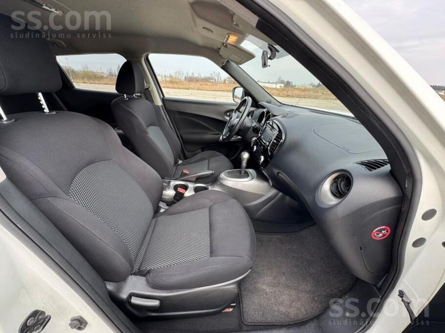 White Nissan Juke 2015 in Riga, with an engine capacity of 1.60 L and mileage of 0 thousand km for 7399 €, photo 24 on AUTOMOTO.COM.LV