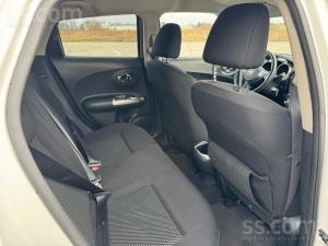 White Nissan Juke 2015 in Riga, with an engine capacity of 1.60 L and mileage of 0 thousand km for 7399 €, photo 25 on AUTOMOTO.COM.LV