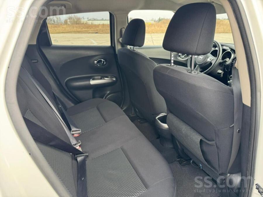 White Nissan Juke 2015 in Riga, with an engine capacity of 1.60 L and mileage of 0 thousand km for 7399 €, photo 25 on AUTOMOTO.COM.LV