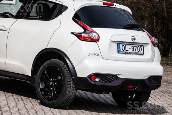 White Nissan Juke 2015 in Tukums, with an engine capacity of 1.20 L and mileage of 0 thousand km for 8390 €, photo 8 on AUTOMOTO.COM.LV