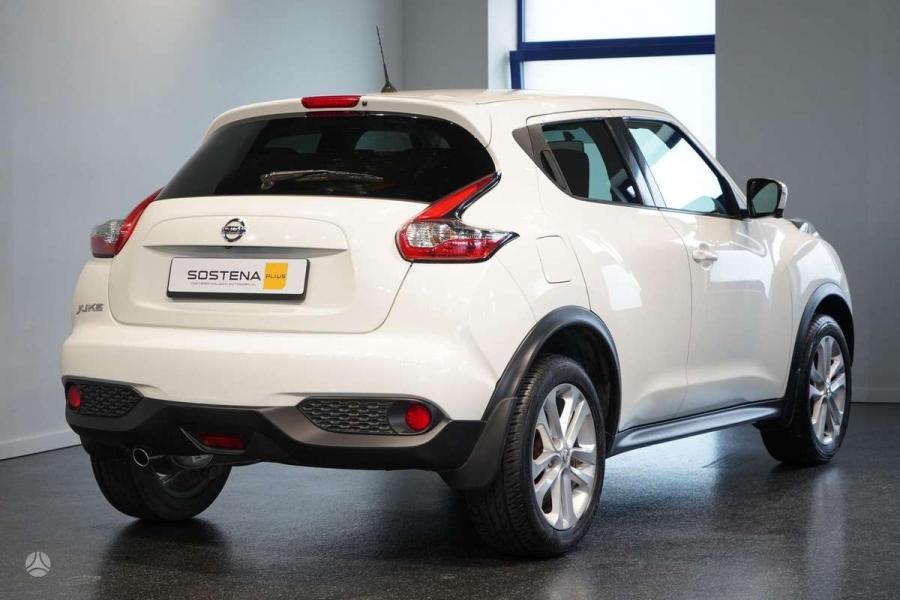 White Nissan Juke 2015 in Vilnius, with an engine capacity of 1.60 L and mileage of 92 thousand km for 7900 €, photo 4 on AUTOMOTO.COM.LV