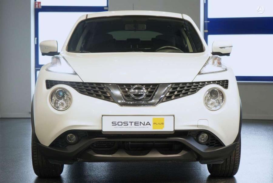 White Nissan Juke 2015 in Vilnius, with an engine capacity of 1.60 L and mileage of 92 thousand km for 7900 €, photo 5 on AUTOMOTO.COM.LV