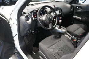 White Nissan Juke 2015 in Vilnius, with an engine capacity of 1.60 L and mileage of 92 thousand km for 7900 €, photo 9 on AUTOMOTO.COM.LV