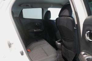 White Nissan Juke 2015 in Vilnius, with an engine capacity of 1.60 L and mileage of 92 thousand km for 7900 €, photo 13 on AUTOMOTO.COM.LV