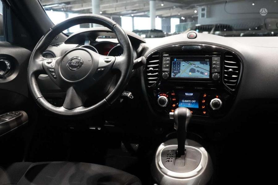 White Nissan Juke 2015 in Vilnius, with an engine capacity of 1.60 L and mileage of 92 thousand km for 7900 €, photo 15 on AUTOMOTO.COM.LV