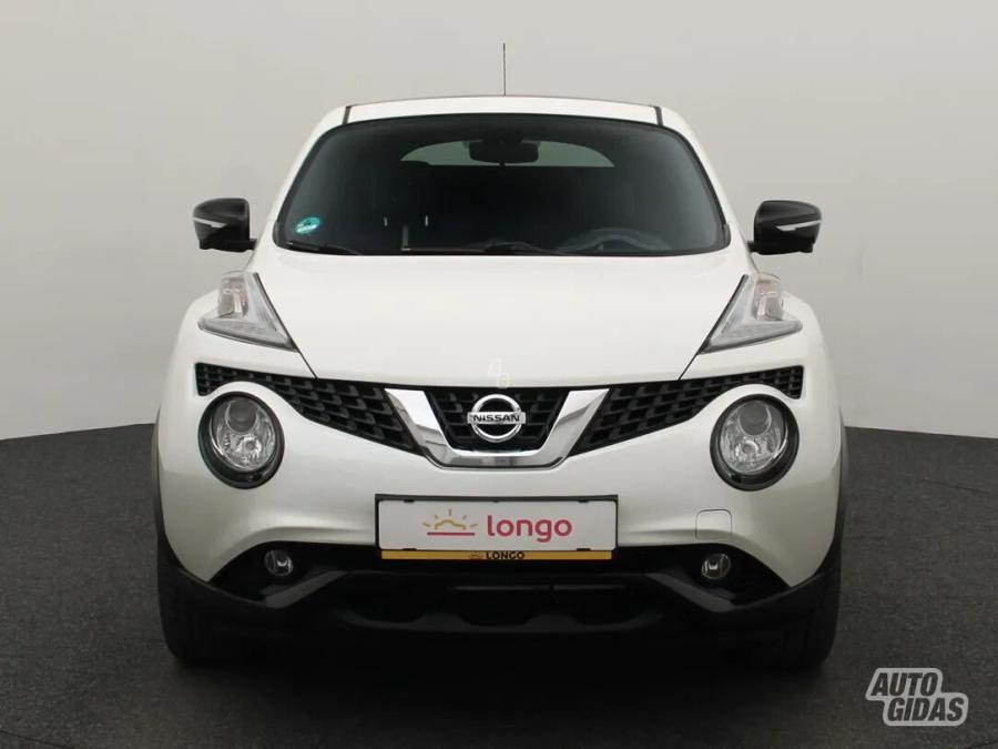White Nissan Juke 2015 in Vilnius, with an engine capacity of 1.20 L and mileage of 145 thousand km for 8199 €, photo 4 on AUTOMOTO.COM.LV