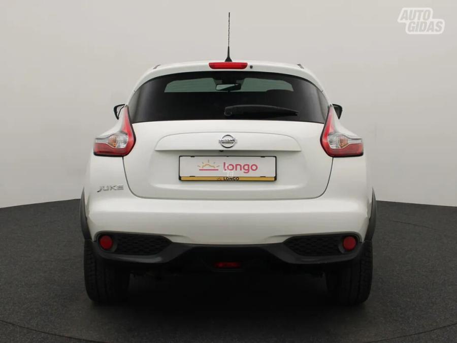 White Nissan Juke 2015 in Vilnius, with an engine capacity of 1.20 L and mileage of 145 thousand km for 8199 €, photo 6 on AUTOMOTO.COM.LV