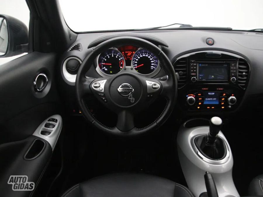 White Nissan Juke 2015 in Vilnius, with an engine capacity of 1.20 L and mileage of 145 thousand km for 8199 €, photo 18 on AUTOMOTO.COM.LV