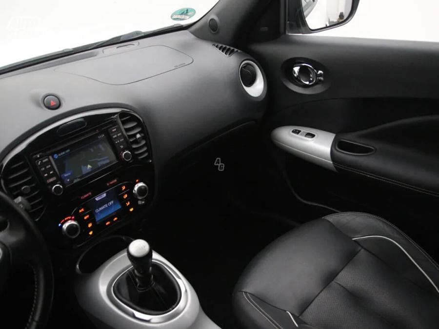 White Nissan Juke 2015 in Vilnius, with an engine capacity of 1.20 L and mileage of 145 thousand km for 8199 €, photo 22 on AUTOMOTO.COM.LV