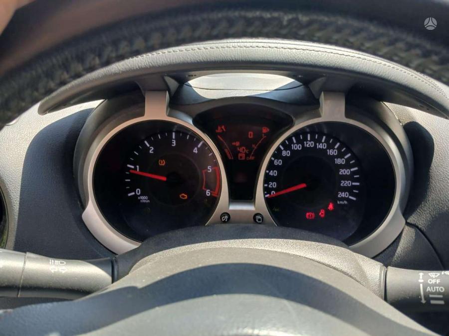 Balts Nissan Juke 2015 Tauragė, ar dzinēja tilpumu 1.46 L un nobraukumu 275 tūkst. km par 3700 €, foto 8 vietnē AUTOMOTO.COM.LV