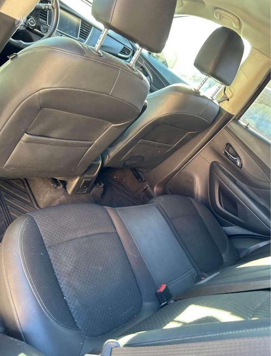 Balts Nissan Juke 2015 Tauragė, ar dzinēja tilpumu 1.46 L un nobraukumu 275 tūkst. km par 3700 €, foto 13 vietnē AUTOMOTO.COM.LV