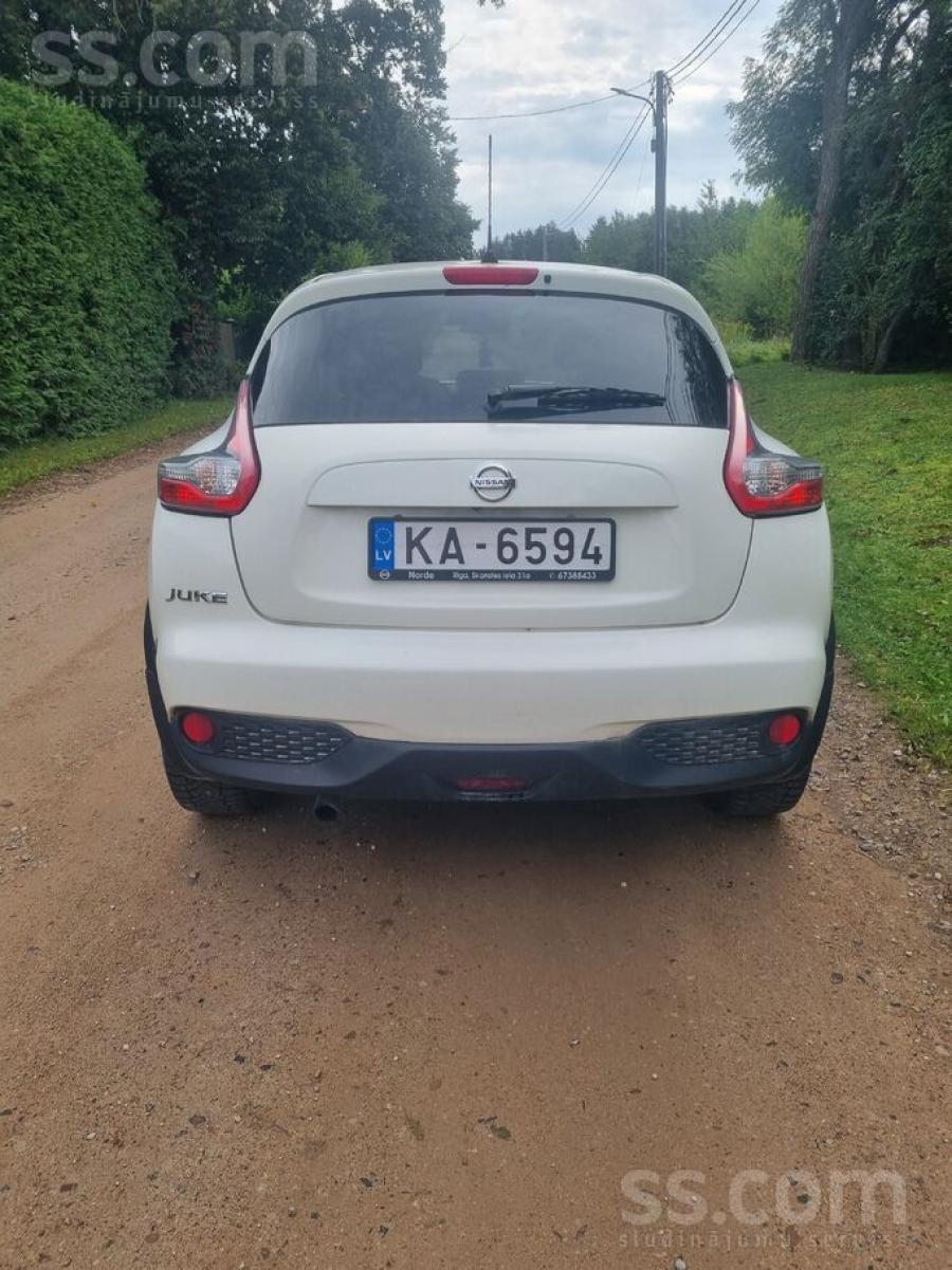 Balts Nissan Juke 2015 Dobele, ar dzinēja tilpumu 1.20 L un nobraukumu 97 tūkst. km par 7400 €, foto 3 vietnē AUTOMOTO.COM.LV