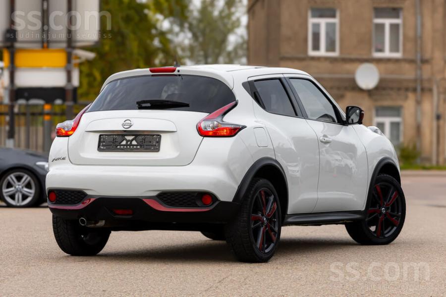 White Nissan Juke 2015 in Jelgava, with an engine capacity of 1.20 L and mileage of 121 thousand km for 7390 €, photo 5 on AUTOMOTO.COM.LV