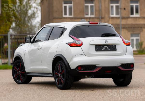 Nissan Juke 2015 in Jelgava on AUTOMOTO.COM.LV White Nissan Juke 2015 in Jelgava, with an engine capacity of 1.20 L and mileage of 121 thousand km for 7390 €, photo 7 on AUTOMOTO.COM.LV