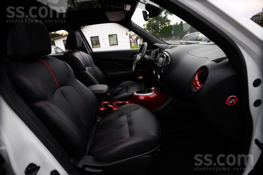 White Nissan Juke 2015 in Jelgava, with an engine capacity of 1.20 L and mileage of 121 thousand km for 7390 €, photo 8 on AUTOMOTO.COM.LV
