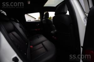 White Nissan Juke 2015 in Jelgava, with an engine capacity of 1.20 L and mileage of 121 thousand km for 7390 €, photo 10 on AUTOMOTO.COM.LV