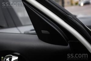 White Nissan Juke 2015 in Jelgava, with an engine capacity of 1.20 L and mileage of 121 thousand km for 7390 €, photo 28 on AUTOMOTO.COM.LV