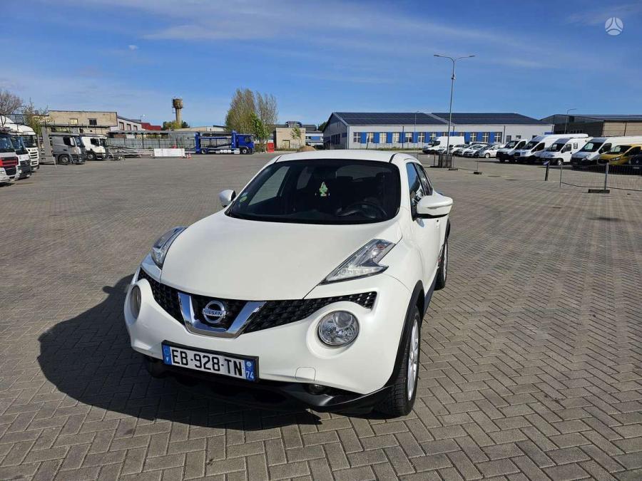 Balts Nissan Juke 2016 Tauragė, ar dzinēja tilpumu 1.50 L un nobraukumu 270 tūkst. km par 5600 €, foto 1 vietnē AUTOMOTO.COM.LV