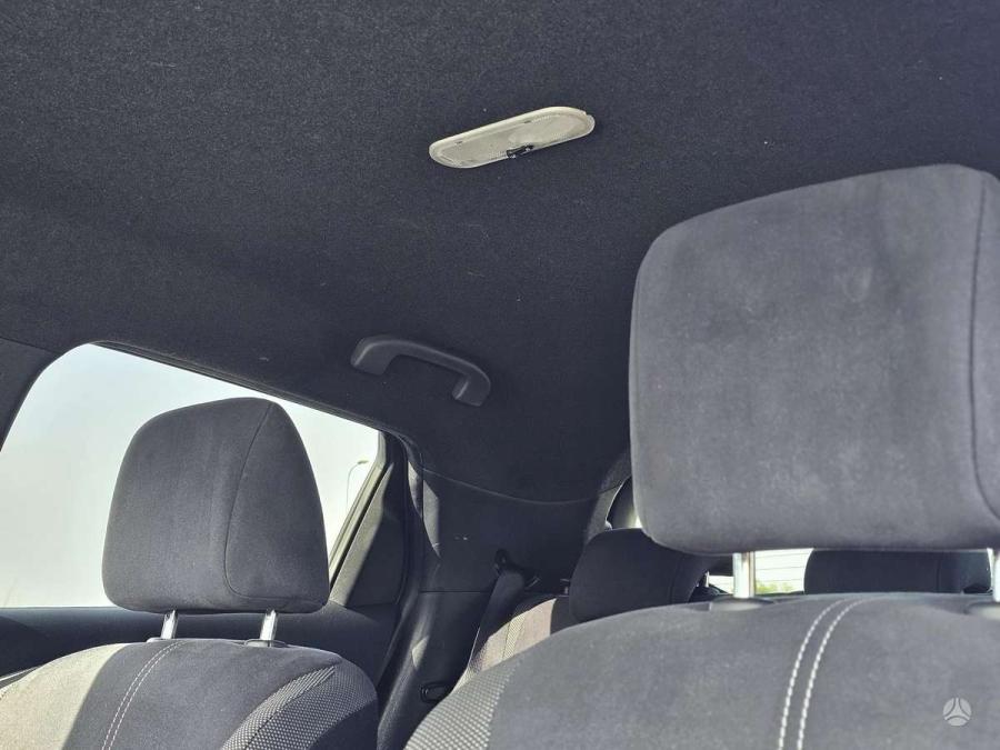 Balts Nissan Juke 2016 Tauragė, ar dzinēja tilpumu 1.50 L un nobraukumu 270 tūkst. km par 5600 €, foto 18 vietnē AUTOMOTO.COM.LV