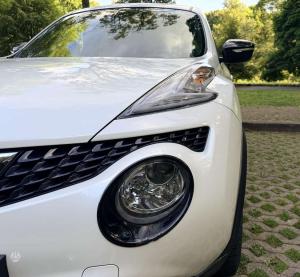 White Nissan Juke 2016 in Vilnius, with an engine capacity of 1.60 L and mileage of 37 thousand km for 9500 €, photo 11 on AUTOMOTO.COM.LV