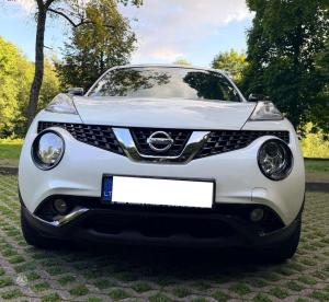 White Nissan Juke 2016 in Vilnius, with an engine capacity of 1.60 L and mileage of 37 thousand km for 9500 €, photo 12 on AUTOMOTO.COM.LV