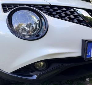 White Nissan Juke 2016 in Vilnius, with an engine capacity of 1.60 L and mileage of 37 thousand km for 9500 €, photo 13 on AUTOMOTO.COM.LV