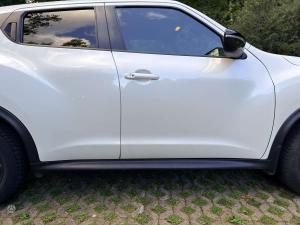 White Nissan Juke 2016 in Vilnius, with an engine capacity of 1.60 L and mileage of 37 thousand km for 9500 €, photo 16 on AUTOMOTO.COM.LV