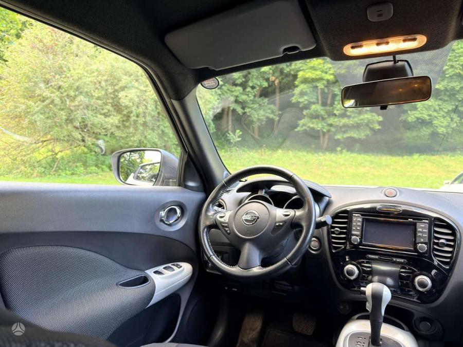 White Nissan Juke 2016 in Vilnius, with an engine capacity of 1.60 L and mileage of 37 thousand km for 9500 €, photo 18 on AUTOMOTO.COM.LV