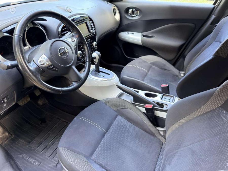 White Nissan Juke 2016 in Vilnius, with an engine capacity of 1.60 L and mileage of 37 thousand km for 9500 €, photo 21 on AUTOMOTO.COM.LV