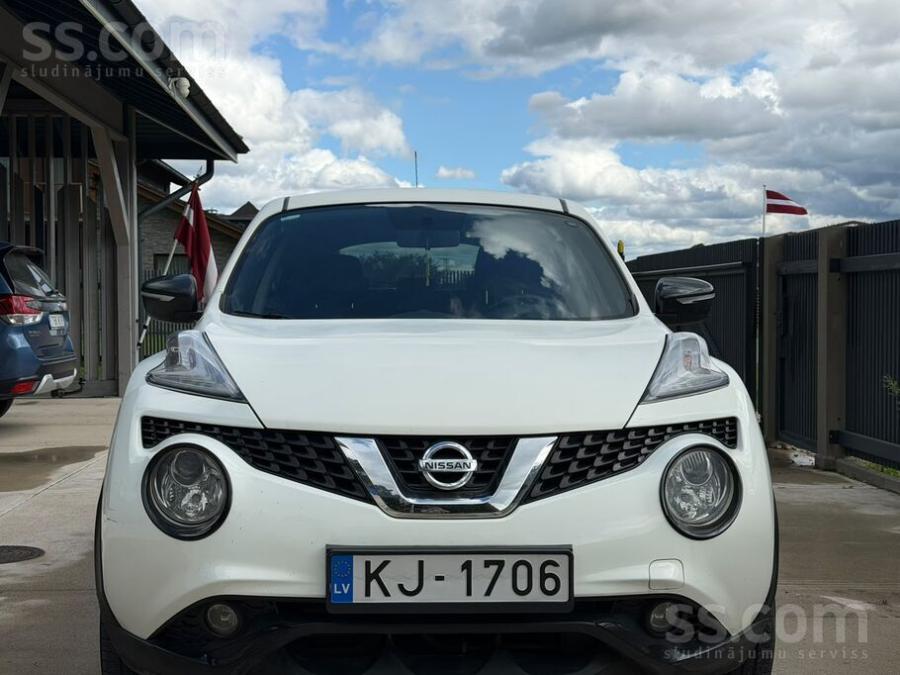 Balts Nissan Juke 2016 Rīga, ar dzinēja tilpumu 1.60 L un nobraukumu 104 tūkst. km par 6250 €, foto 1 vietnē AUTOMOTO.COM.LV