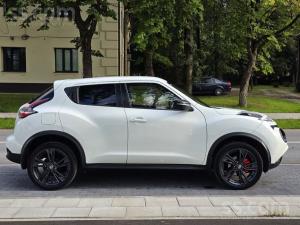 Balts Nissan Juke 2016 Rīga, ar dzinēja tilpumu 1.60 L un nobraukumu 104 tūkst. km par 6800 €, foto 5 vietnē AUTOMOTO.COM.LV