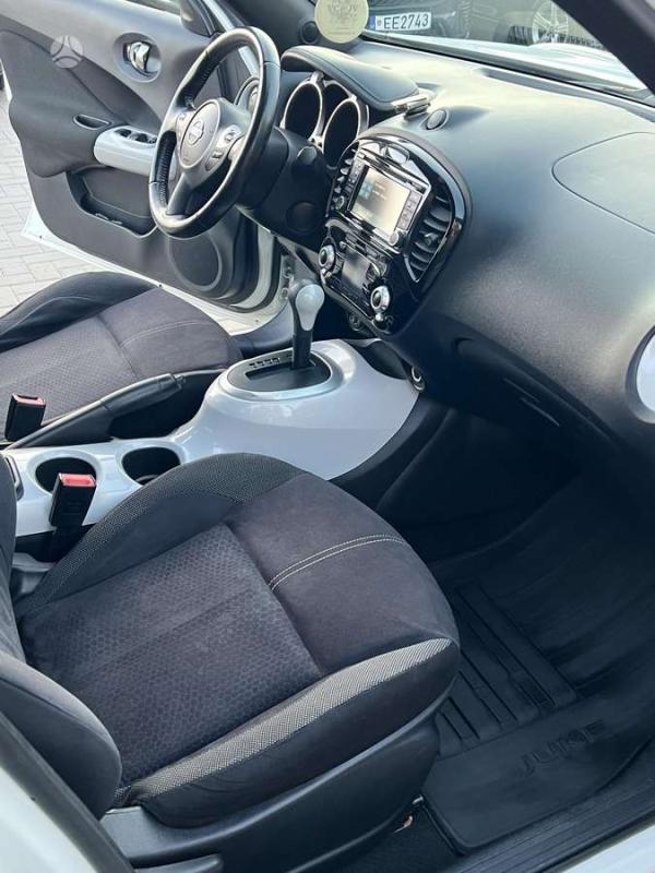 Nissan Juke 2016 Viļņa vietnē Balts Nissan Juke 2016 Viļņa, ar dzinēja tilpumu 1.60 L un nobraukumu 165 tūkst. km par 6750 €, foto 9 vietnē AUTOMOTO.COM.LV