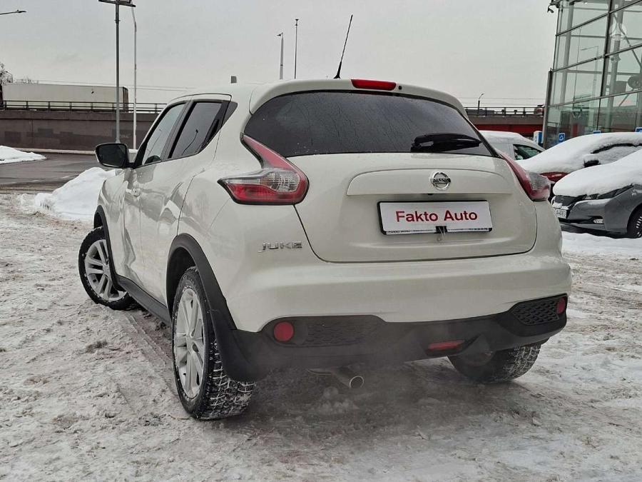 Balts Nissan Juke 2017 Viļņa, ar dzinēja tilpumu 1.60 L un nobraukumu 108 tūkst. km par 9500 €, foto 3 vietnē AUTOMOTO.COM.LV