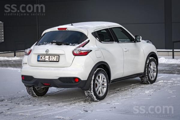 White Nissan Juke 2017 in Riga, with an engine capacity of 1.60 L and mileage of 0 thousand km for 8500 €, photo 4 on AUTOMOTO.COM.LV