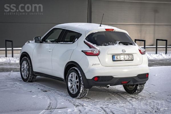 White Nissan Juke 2017 in Riga, with an engine capacity of 1.60 L and mileage of 0 thousand km for 8500 €, photo 6 on AUTOMOTO.COM.LV