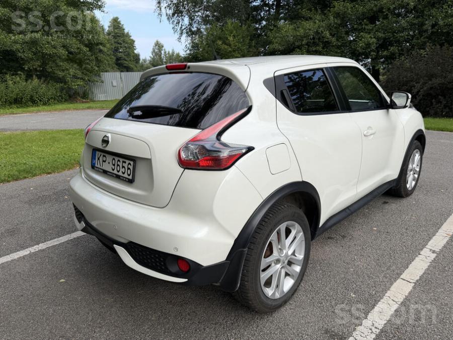 Balts Nissan Juke 2017 Rīga, ar dzinēja tilpumu 1.60 L un nobraukumu 137 tūkst. km par 8500 €, foto 3 vietnē AUTOMOTO.COM.LV
