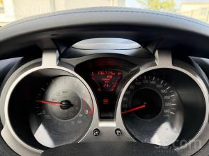 Balts Nissan Juke 2017 Rīga, ar dzinēja tilpumu 1.60 L un nobraukumu 137 tūkst. km par 8500 €, foto 5 vietnē AUTOMOTO.COM.LV
