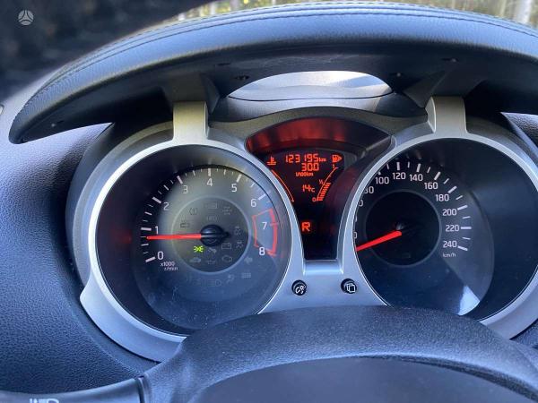 Balts Nissan Juke 2017 Klaipėda, ar dzinēja tilpumu 1.60 L un nobraukumu 123 tūkst. km par 7000 €, foto 7 vietnē AUTOMOTO.COM.LV