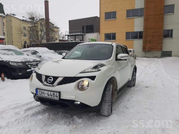 White Nissan Juke 2018 in Daugavpils, with an engine capacity of 1.60 L and mileage of 0 thousand km for 9950 €, photo 3 on AUTOMOTO.COM.LV