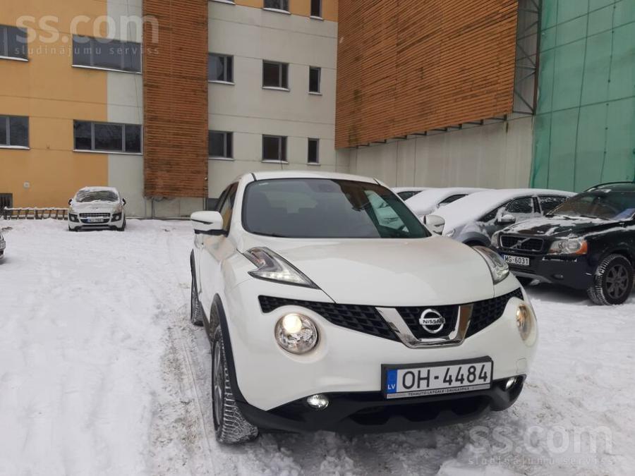 White Nissan Juke 2018 in Daugavpils, with an engine capacity of 1.60 L and mileage of 0 thousand km for 9950 €, photo 4 on AUTOMOTO.COM.LV