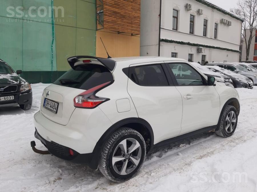 White Nissan Juke 2018 in Daugavpils, with an engine capacity of 1.60 L and mileage of 0 thousand km for 9950 €, photo 7 on AUTOMOTO.COM.LV