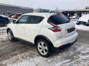 White Nissan Juke 2018 in Vilnius, with an engine capacity of 1.20 L and mileage of 134 thousand km for 7300 €, photo 2 on AUTOMOTO.COM.LV