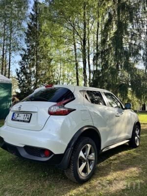 Balts Nissan Juke 2018 Rīga, ar dzinēja tilpumu 1.60 L un nobraukumu 125 tūkst. km par 9500 €, foto 5 vietnē AUTOMOTO.COM.LV
