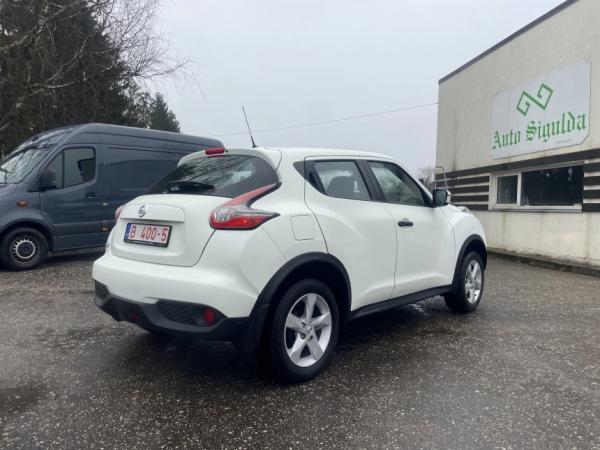 White Nissan Juke 2018 in Riga, with an engine capacity of 1.60 L and mileage of 67 thousand km for 9790 €, photo 3 on AUTOMOTO.COM.LV