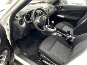White Nissan Juke 2018 in Riga, with an engine capacity of 1.60 L and mileage of 67 thousand km for 9790 €, photo 18 on AUTOMOTO.COM.LV
